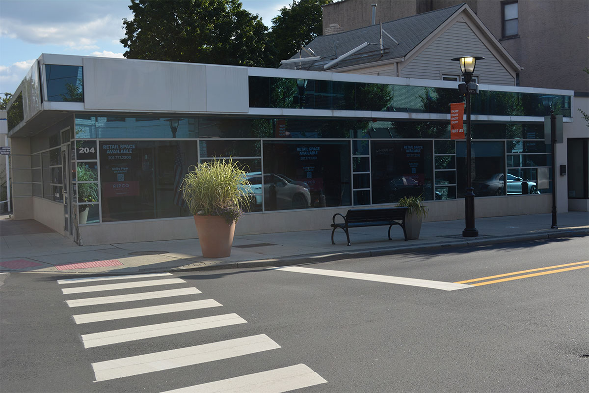204 Main St Fort Lee, NJ 07024 USA - Offlist (EN) 204 Main St Fort Lee, NJ 07024 USA - Offlist (EN)